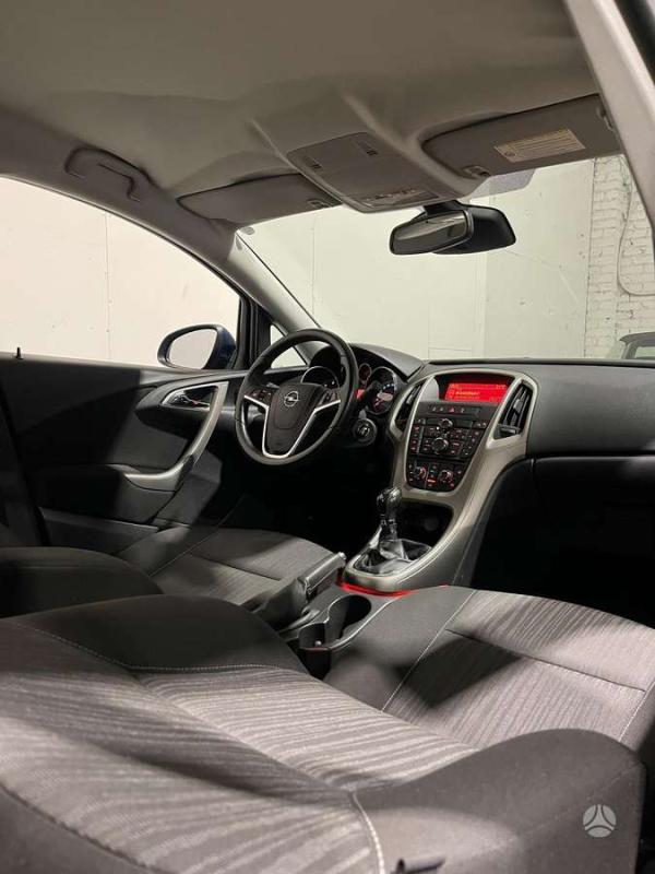 Zils Opel Astra 2010 Klaipėda, ar dzinēja tilpumu 1.69 L un nobraukumu 151 tūkst. km par 3999 €, foto 4 vietnē AUTOMOTO.COM.LV