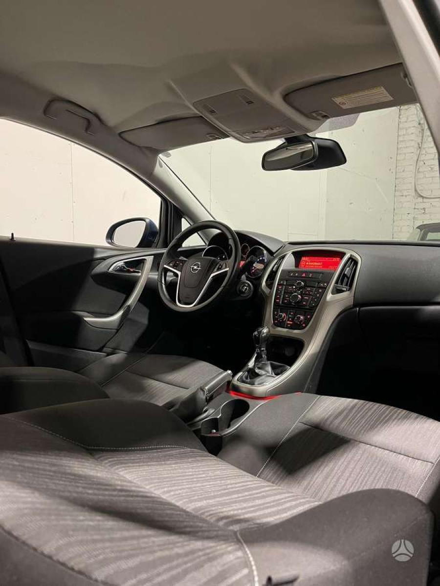Zils Opel Astra 2010 Klaipėda, ar dzinēja tilpumu 1.69 L un nobraukumu 151 tūkst. km par 3999 €, foto 4 vietnē AUTOMOTO.COM.LV