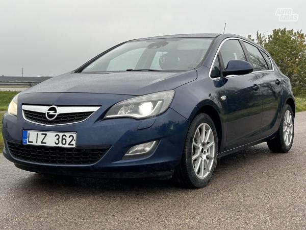 Opel Astra 2010 Panevēža vietnē Zils Opel Astra 2010 Panevēža, ar dzinēja tilpumu 2.00 L un nobraukumu 370 tūkst. km par 1700 €, foto 1 vietnē AUTOMOTO.COM.LV