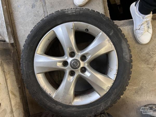 Opel Astra 2010 Panevēža vietnē Zils Opel Astra 2010 Panevēža, ar dzinēja tilpumu 2.00 L un nobraukumu 370 tūkst. km par 1700 €, foto 7 vietnē AUTOMOTO.COM.LV