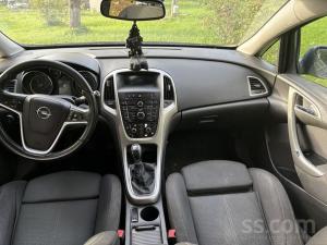 Zils Opel Astra 2010 Tukums, ar dzinēja tilpumu 1.70 L un nobraukumu 367 tūkst. km par 2000 €, foto 8 vietnē AUTOMOTO.COM.LV