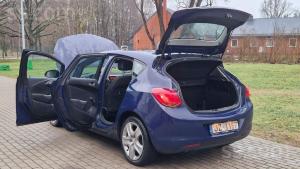 Blue Opel Astra 2011 in Riga, with an engine capacity of 1.70 L and mileage of 0 thousand km for 1570 €, photo 14 on AUTOMOTO.COM.LV