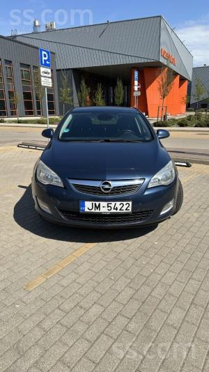 Zils Opel Astra 2011 Rīga, ar dzinēja tilpumu 1.70 L un nobraukumu 286 tūkst. km par 2900 €, foto 3 vietnē AUTOMOTO.COM.LV