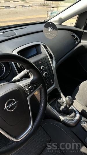 Zils Opel Astra 2011 Rīga, ar dzinēja tilpumu 1.70 L un nobraukumu 286 tūkst. km par 2900 €, foto 12 vietnē AUTOMOTO.COM.LV