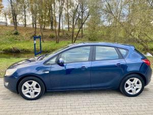 Zils Opel Astra 2011 Rēzekne, ar dzinēja tilpumu 1.70 L un nobraukumu 0 tūkst. km par 3850 €, foto 7 vietnē AUTOMOTO.COM.LV