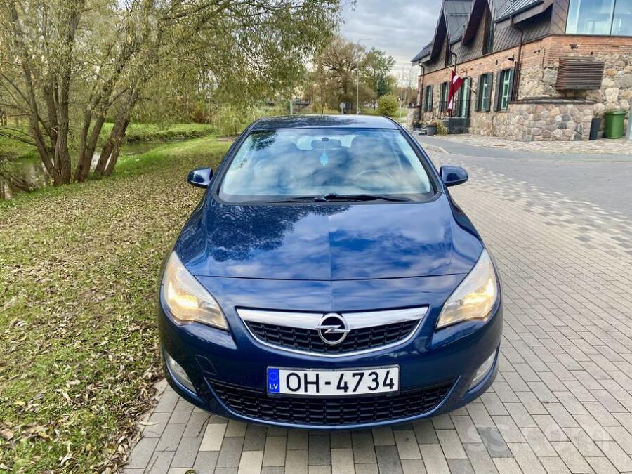 Zils Opel Astra 2011 Rēzekne, ar dzinēja tilpumu 1.70 L un nobraukumu 0 tūkst. km par 3850 €, foto 11 vietnē AUTOMOTO.COM.LV
