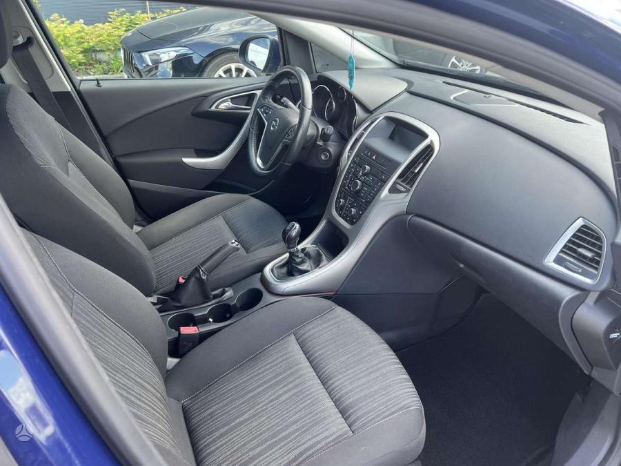 Zils Opel Astra 2011 Viļņa, ar dzinēja tilpumu 1.40 L un nobraukumu 237 tūkst. km par 3800 €, foto 8 vietnē AUTOMOTO.COM.LV