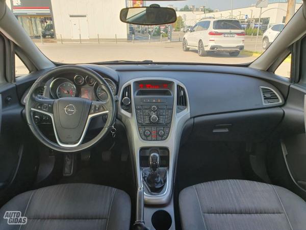 Blue Opel Astra 2011 in Kaunas, with an engine capacity of 1.30 L and mileage of 245 thousand km for 1850 €, photo 7 on AUTOMOTO.COM.LV