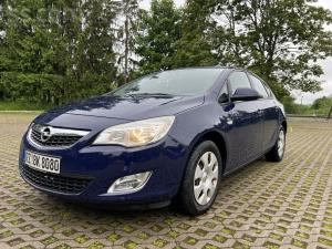 Zils Opel Astra 2011 Cēsis, ar dzinēja tilpumu 1.40 L un nobraukumu 223 tūkst. km par 3500 €, foto 8 vietnē AUTOMOTO.COM.LV