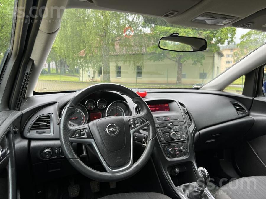 Zils Opel Astra 2011 Cēsis, ar dzinēja tilpumu 1.40 L un nobraukumu 223 tūkst. km par 3500 €, foto 14 vietnē AUTOMOTO.COM.LV