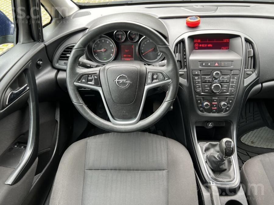 Zils Opel Astra 2011 Cēsis, ar dzinēja tilpumu 1.40 L un nobraukumu 223 tūkst. km par 3500 €, foto 16 vietnē AUTOMOTO.COM.LV