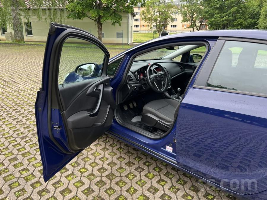 Zils Opel Astra 2011 Cēsis, ar dzinēja tilpumu 1.40 L un nobraukumu 223 tūkst. km par 3500 €, foto 17 vietnē AUTOMOTO.COM.LV