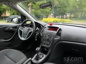 Zils Opel Astra 2011 Cēsis, ar dzinēja tilpumu 1.40 L un nobraukumu 223 tūkst. km par 3500 €, foto 25 vietnē AUTOMOTO.COM.LV