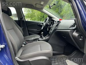 Zils Opel Astra 2011 Cēsis, ar dzinēja tilpumu 1.40 L un nobraukumu 223 tūkst. km par 3500 €, foto 27 vietnē AUTOMOTO.COM.LV