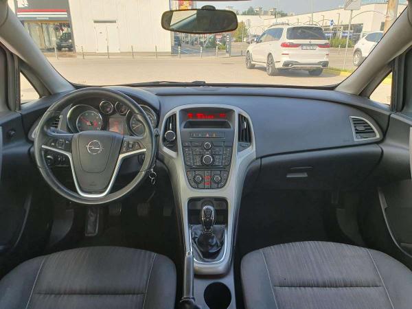 Blue Opel Astra 2011 in Kaunas, with an engine capacity of 1.30 L and mileage of 245 thousand km for 1850 €, photo 7 on AUTOMOTO.COM.LV