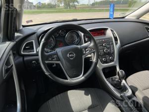Blue Opel Astra 2012 in Cesis, with an engine capacity of 1.40 L and mileage of 275 thousand km for 4200 €, photo 8 on AUTOMOTO.COM.LV