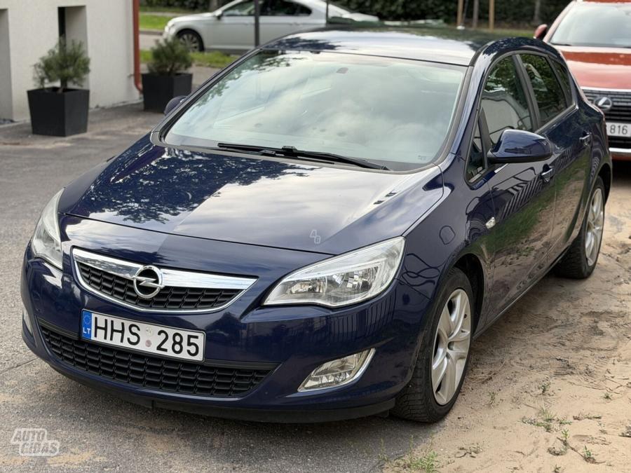 Zils Opel Astra 2012 Kauņa, ar dzinēja tilpumu 1.20 L un nobraukumu 242 tūkst. km par 1500 €, foto 1 vietnē AUTOMOTO.COM.LV