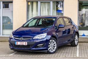 Blue Opel Astra 2013 in Jelgava, with an engine capacity of 1.40 L and mileage of 196 thousand km for 4990 €, photo 6 on AUTOMOTO.COM.LV