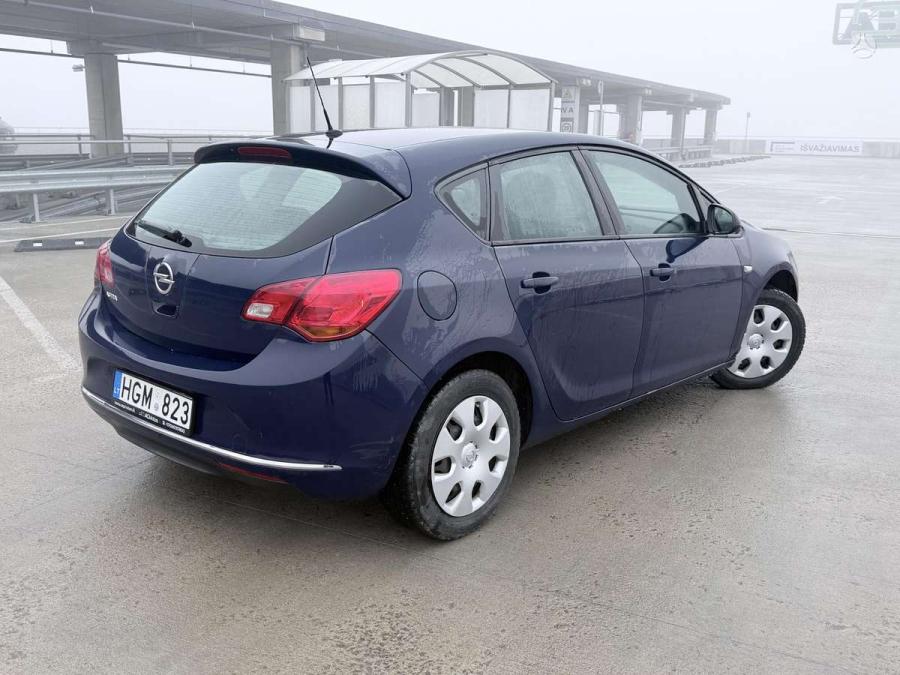 Zils Opel Astra 2015 Viļņa, ar dzinēja tilpumu 1.60 L un nobraukumu 160 tūkst. km par 2700 €, foto 3 vietnē AUTOMOTO.COM.LV