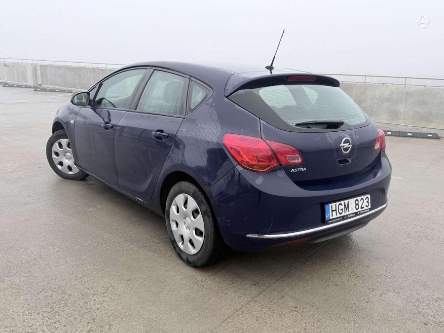 Zils Opel Astra 2015 Viļņa, ar dzinēja tilpumu 1.60 L un nobraukumu 160 tūkst. km par 2700 €, foto 4 vietnē AUTOMOTO.COM.LV