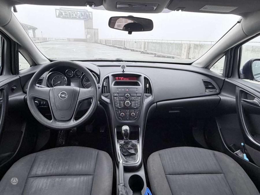 Zils Opel Astra 2015 Viļņa, ar dzinēja tilpumu 1.60 L un nobraukumu 160 tūkst. km par 2700 €, foto 7 vietnē AUTOMOTO.COM.LV
