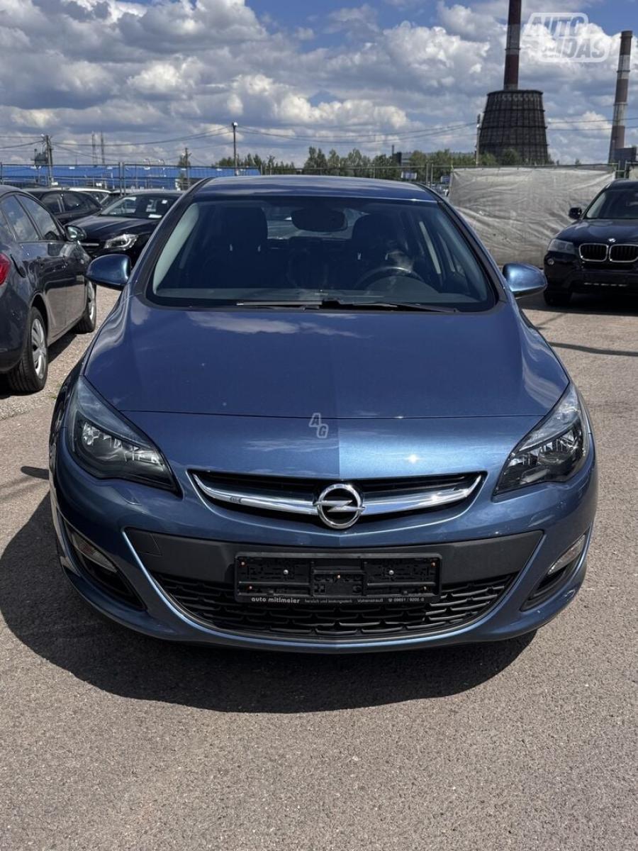 Blue Opel Astra 2015 in Kaunas, with an engine capacity of 1.60 L and mileage of 159 thousand km for 4850 €, photo 13 on AUTOMOTO.COM.LV
