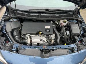Blue Opel Astra 2016 in Kazlu Ruda, with an engine capacity of 1.60 L and mileage of 237 thousand km for 5500 €, photo 26 on AUTOMOTO.COM.LV