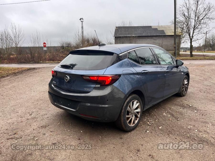 Blue Opel Astra 2017 in Tallinn, with an engine capacity of 1.40 L and mileage of 250 thousand km for 4200 €, photo 7 on AUTOMOTO.COM.LV