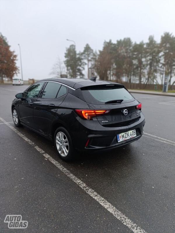 Blue Opel Astra 2017 in Kaunas, with an engine capacity of 1.60 L and mileage of 298 thousand km for 6800 €, photo 4 on AUTOMOTO.COM.LV