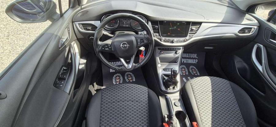 Blue Opel Astra 2017 in Kaunas, with an engine capacity of 1.60 L and mileage of 108 thousand km for 5550 €, photo 9 on AUTOMOTO.COM.LV