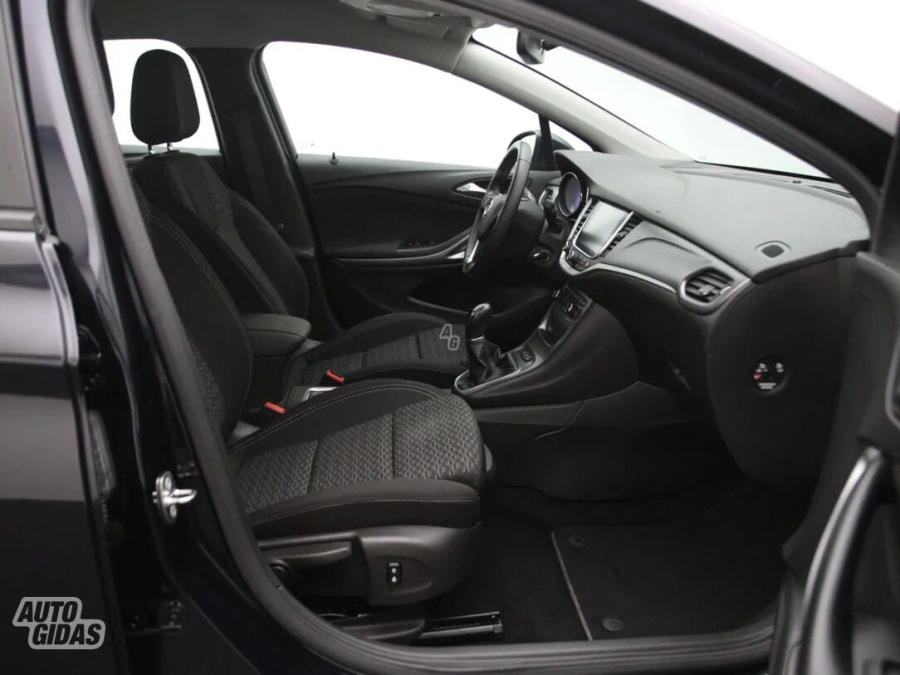 Blue Opel Astra 2019 in Vilnius, with an engine capacity of 1.60 L and mileage of 100 thousand km for 9999 €, photo 15 on AUTOMOTO.COM.LV