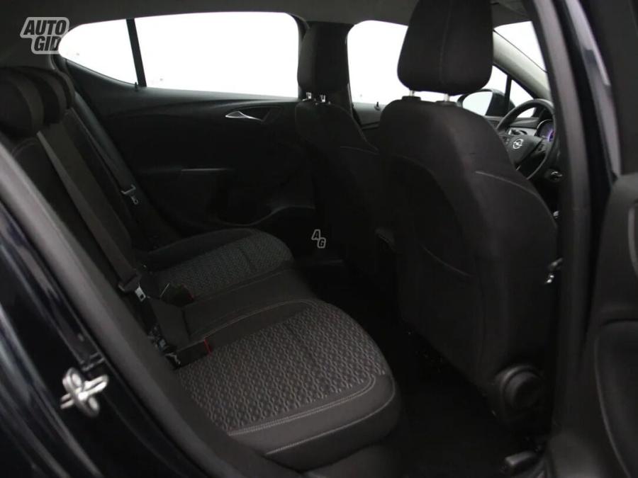 Blue Opel Astra 2019 in Vilnius, with an engine capacity of 1.60 L and mileage of 100 thousand km for 9999 €, photo 16 on AUTOMOTO.COM.LV