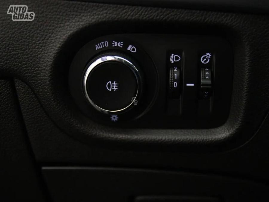 Blue Opel Astra 2019 in Vilnius, with an engine capacity of 1.60 L and mileage of 100 thousand km for 9999 €, photo 28 on AUTOMOTO.COM.LV