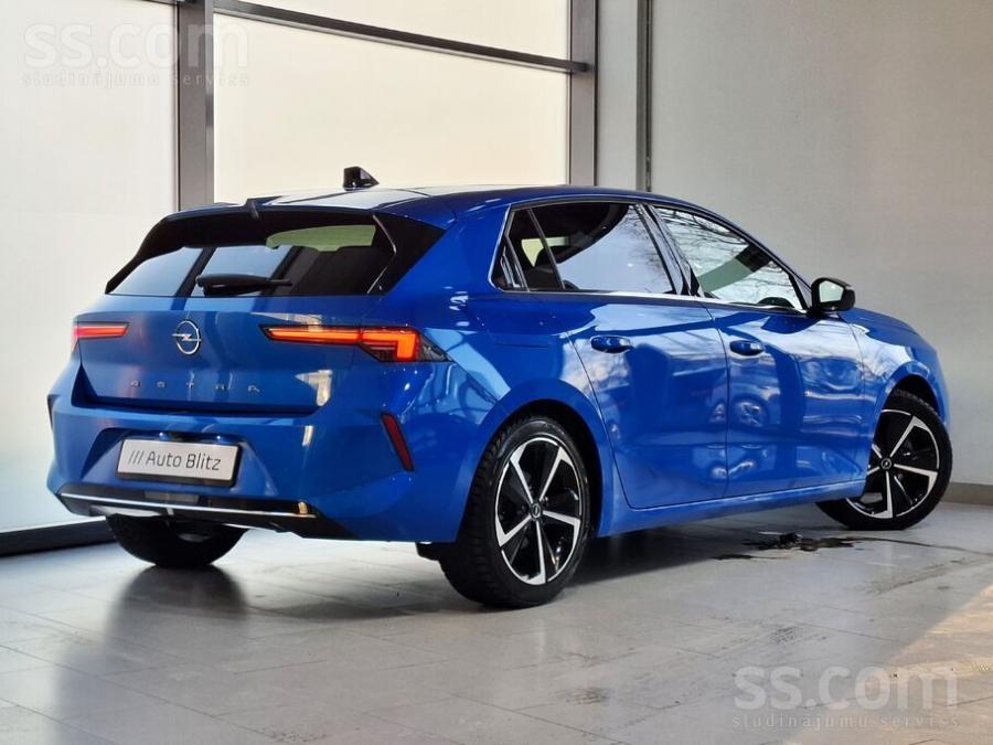 Zils Opel Astra 2022 Rīga, ar dzinēja tilpumu 1.20 L un nobraukumu 63 tūkst. km par 18250 €, foto 2 vietnē AUTOMOTO.COM.LV