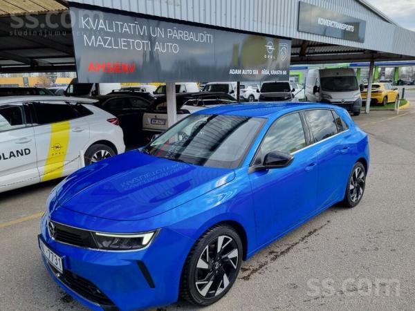 Синий Опель Астра 2022 в Рига, объемом двигателя 1.20 л и пробегом 99 тыс. км за 15500 €, фото 1 на AUTOMOTO.COM.LV