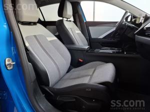 Zils Opel Astra 2022 Rīga, ar dzinēja tilpumu 1.20 L un nobraukumu 75 tūkst. km par 16500 €, foto 10 vietnē AUTOMOTO.COM.LV