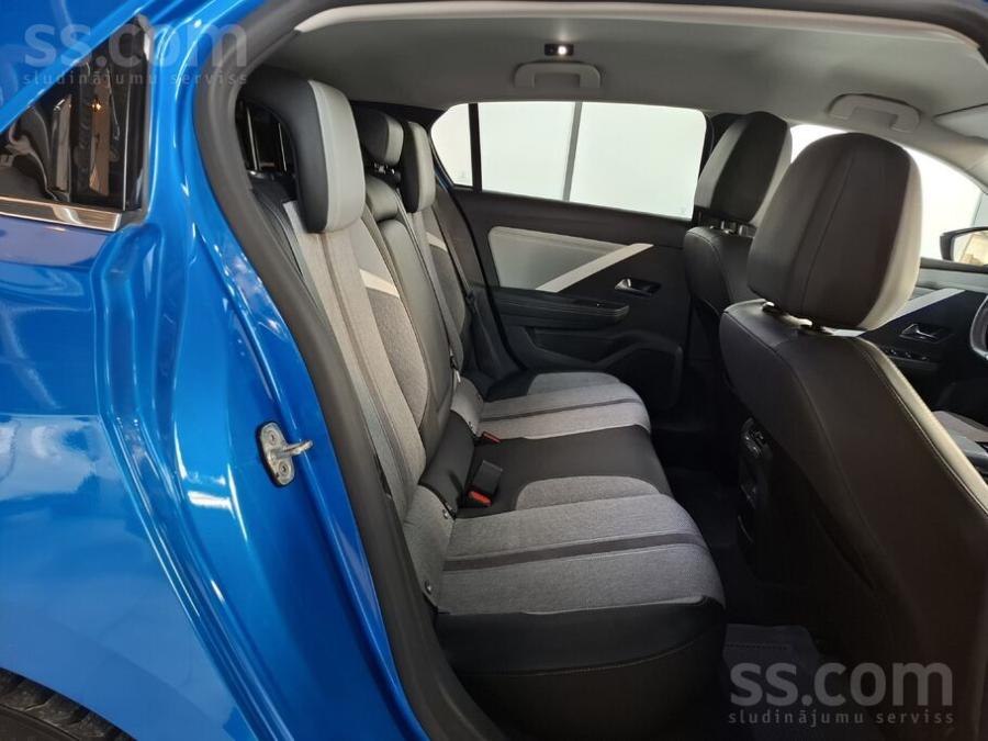 Zils Opel Astra 2022 Rīga, ar dzinēja tilpumu 1.20 L un nobraukumu 75 tūkst. km par 16500 €, foto 11 vietnē AUTOMOTO.COM.LV