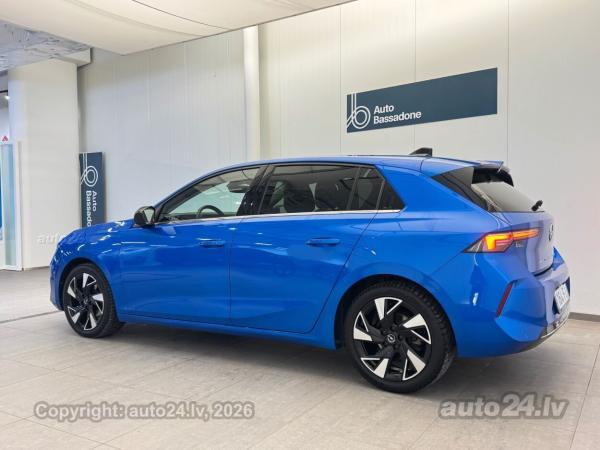 Zils Opel Astra 2022 Tallina, ar dzinēja tilpumu 1.20 L un nobraukumu 53 tūkst. km par 16900 €, foto 5 vietnē AUTOMOTO.COM.LV