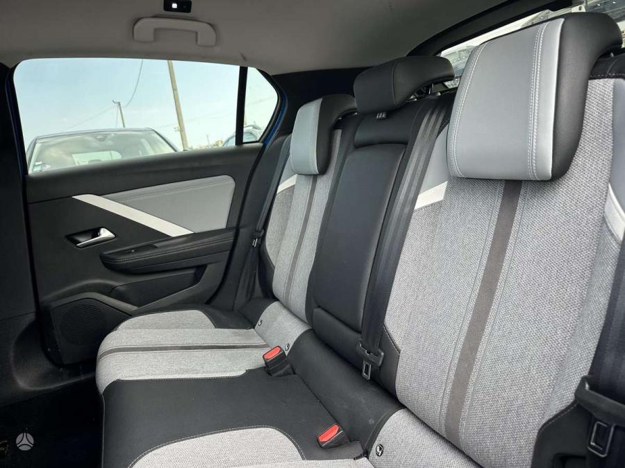 Zils Opel Astra 2023 Viļņa, ar dzinēja tilpumu 1.20 L un nobraukumu 165 tūkst. km par 13914 €, foto 13 vietnē AUTOMOTO.COM.LV