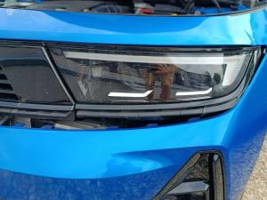 Blue Opel Astra 2024 in Vilnius, with an engine capacity of 1.20 L and mileage of 30 thousand km for 13000 €, photo 12 on AUTOMOTO.COM.LV