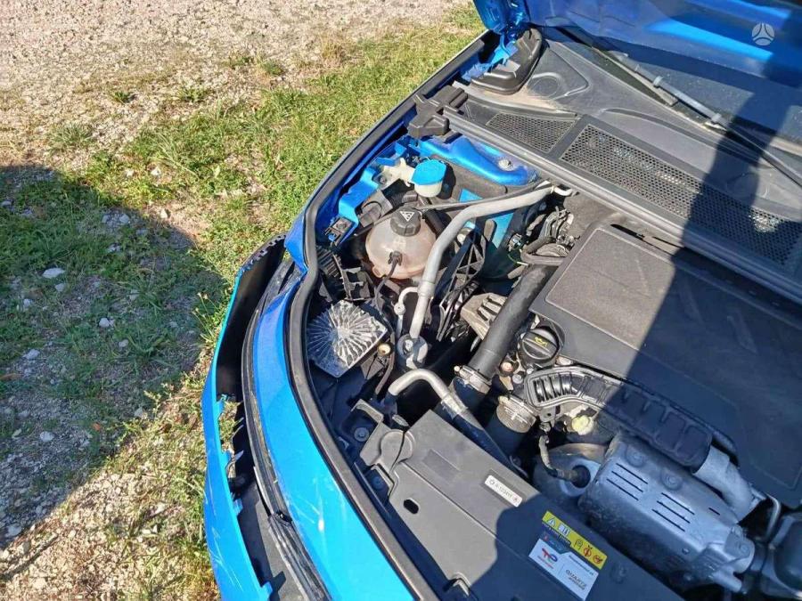 Blue Opel Astra 2024 in Vilnius, with an engine capacity of 1.20 L and mileage of 30 thousand km for 13000 €, photo 13 on AUTOMOTO.COM.LV