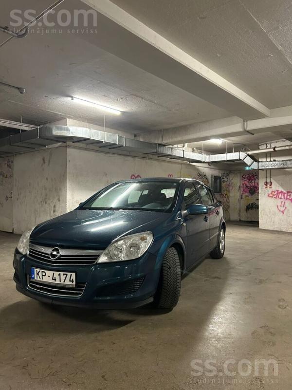Zils Opel Astra 2007 Liepāja, ar dzinēja tilpumu 1.70 L un nobraukumu 264 tūkst. km par 1200 €, foto 1 vietnē AUTOMOTO.COM.LV