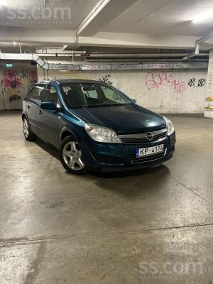 Blue Opel Astra 2007 in Liepaja, with an engine capacity of 1.70 L and mileage of 264 thousand km for 1200 €, photo 3 on AUTOMOTO.COM.LV
