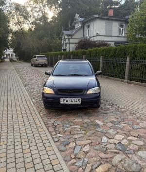 Blue Opel Astra 2000 in Liepaja, with an engine capacity of 1.60 L and mileage of 350 thousand km for 600 €, photo 3 on AUTOMOTO.COM.LV