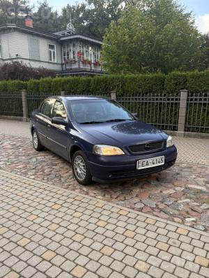 Blue Opel Astra 2000 in Liepaja, with an engine capacity of 1.60 L and mileage of 350 thousand km for 600 €, photo 4 on AUTOMOTO.COM.LV