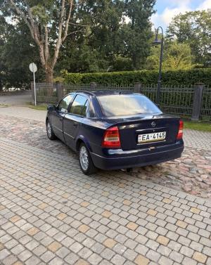 Blue Opel Astra 2000 in Liepaja, with an engine capacity of 1.60 L and mileage of 350 thousand km for 600 €, photo 7 on AUTOMOTO.COM.LV