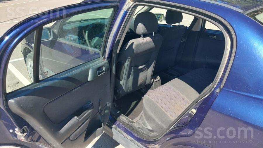 Zils Opel Astra 2001 Alūksne, ar dzinēja tilpumu 1.60 L un nobraukumu 0 tūkst. km par 1350 €, foto 19 vietnē AUTOMOTO.COM.LV