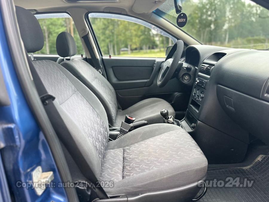 Синий Опель Астра 2002 в Таллин, объемом двигателя 1.60 л и пробегом 254 тыс. км за 790 €, фото 9 на AUTOMOTO.COM.LV