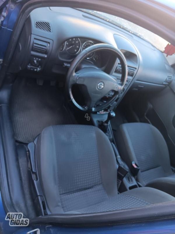 Blue Opel Astra 2003 in Utena, with an engine capacity of 2.00 L and mileage of 302 thousand km for 1000 €, photo 8 on AUTOMOTO.COM.LV