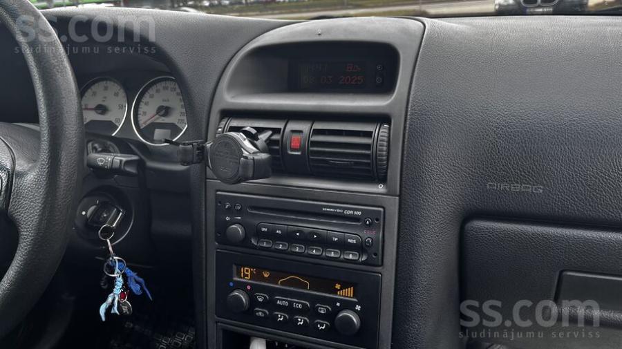 Zils Opel Astra 2003 Rīga, ar dzinēja tilpumu 2.00 L un nobraukumu 154 tūkst. km par 1500 €, foto 7 vietnē AUTOMOTO.COM.LV